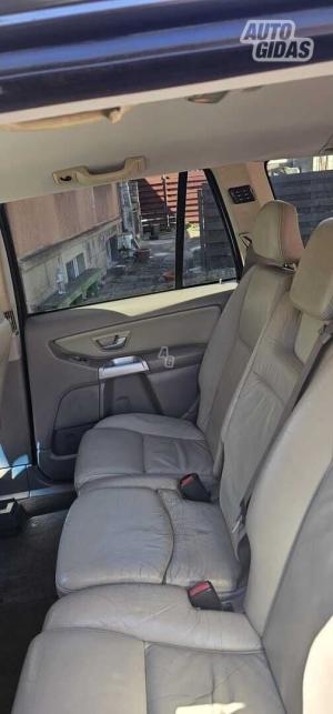 Volvo XC90 2005 in Klaipeda, with an engine capacity of 2.40 L and mileage of 323 thousand km for 3200 €, photo 7 on AUTOMOTO.COM.LV