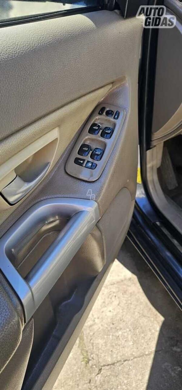 Volvo XC90 2005 in Klaipeda, with an engine capacity of 2.40 L and mileage of 323 thousand km for 3200 €, photo 7 on AUTOMOTO.COM.LV