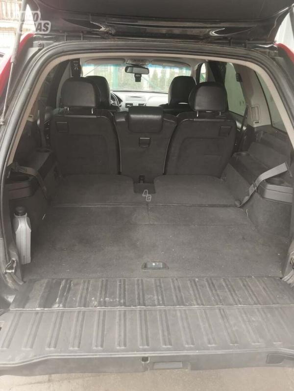 Volvo XC90 2005 in Alytus, with an engine capacity of 2.50 L and mileage of 411 thousand km for 2650 €, photo 4 on AUTOMOTO.COM.LV