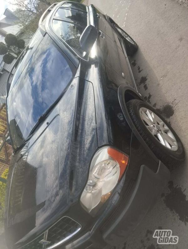 Volvo XC90 2005 in Alytus, with an engine capacity of 2.50 L and mileage of 411 thousand km for 2650 €, photo 5 on AUTOMOTO.COM.LV