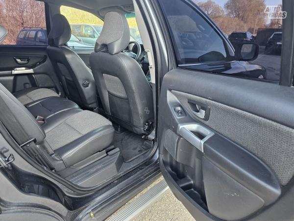 Volvo XC90 2005 Viļņa, ar dzinēja tilpumu 2.40 L un nobraukumu 412 tūkst. km par 4450 €, foto 8 vietnē AUTOMOTO.COM.LV