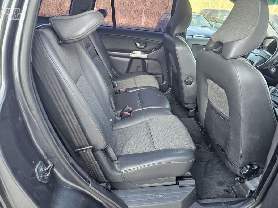 Volvo XC90 2005 Viļņa, ar dzinēja tilpumu 2.40 L un nobraukumu 412 tūkst. km par 4450 €, foto 10 vietnē AUTOMOTO.COM.LV
