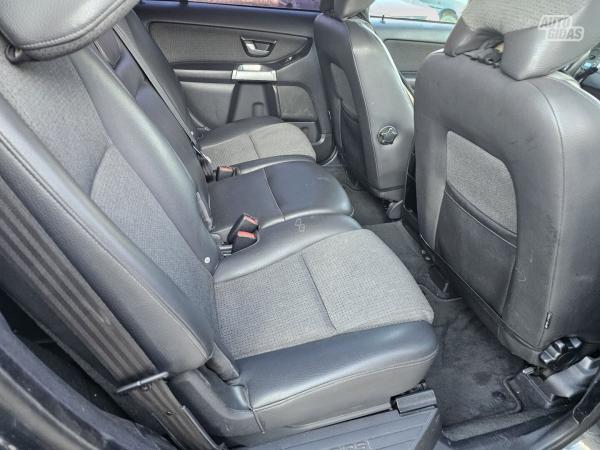 Volvo XC90 2005 Viļņa, ar dzinēja tilpumu 2.40 L un nobraukumu 412 tūkst. km par 4450 €, foto 10 vietnē AUTOMOTO.COM.LV