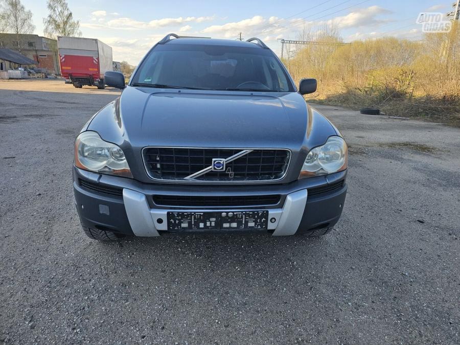 Volvo XC90 2005 Viļņa, ar dzinēja tilpumu 2.40 L un nobraukumu 412 tūkst. km par 4450 €, foto 12 vietnē AUTOMOTO.COM.LV