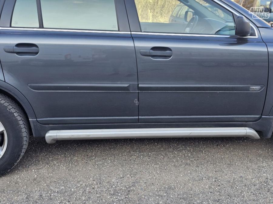 Volvo XC90 2005 Viļņa, ar dzinēja tilpumu 2.40 L un nobraukumu 412 tūkst. km par 4450 €, foto 17 vietnē AUTOMOTO.COM.LV