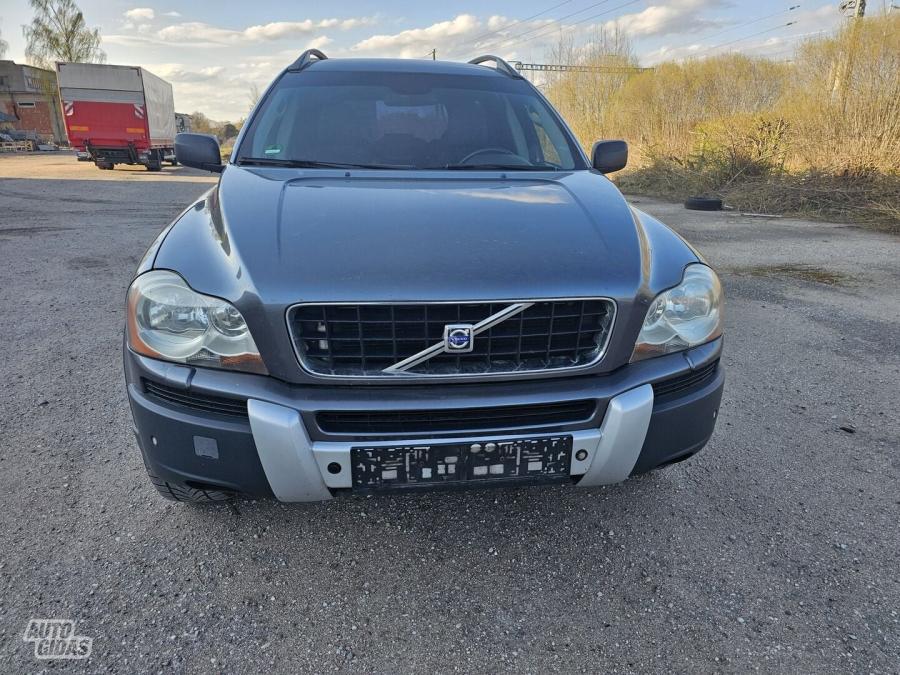 Volvo XC90 2005 Viļņa, ar dzinēja tilpumu 2.40 L un nobraukumu 412 tūkst. km par 4450 €, foto 20 vietnē AUTOMOTO.COM.LV