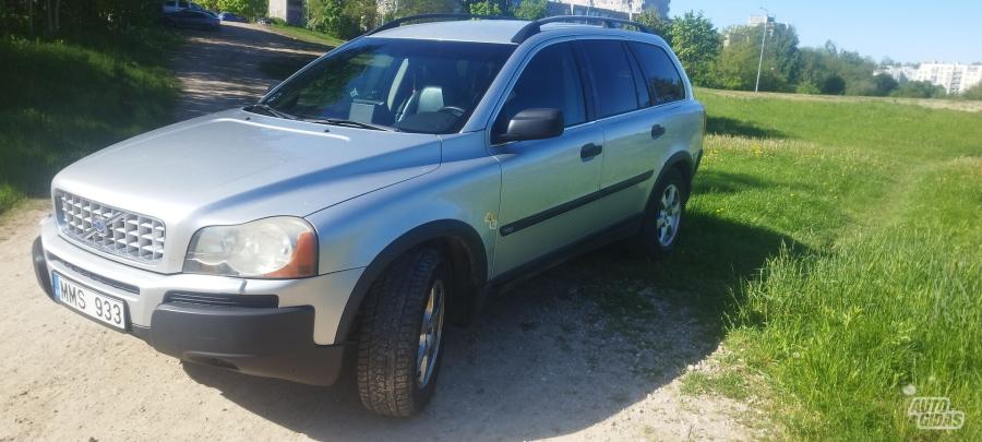 Volvo XC90 2005 in Vilnius, with an engine capacity of 2.40 L and mileage of 380 thousand km for 2750 €, photo 1 on AUTOMOTO.COM.LV