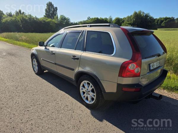 Volvo XC90 2005 Rīga, ar dzinēja tilpumu 2.40 L un nobraukumu 575 tūkst. km par 2800 €, foto 8 vietnē AUTOMOTO.COM.LV