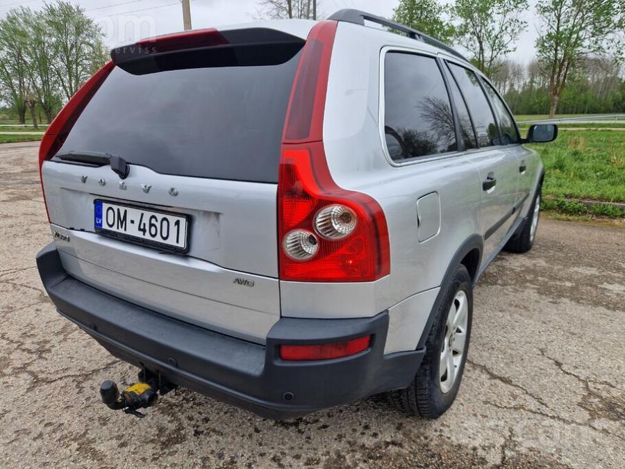 Volvo XC90 2005 Ogre, ar dzinēja tilpumu 2.40 L un nobraukumu 324 tūkst. km par 4350 €, foto 3 vietnē AUTOMOTO.COM.LV