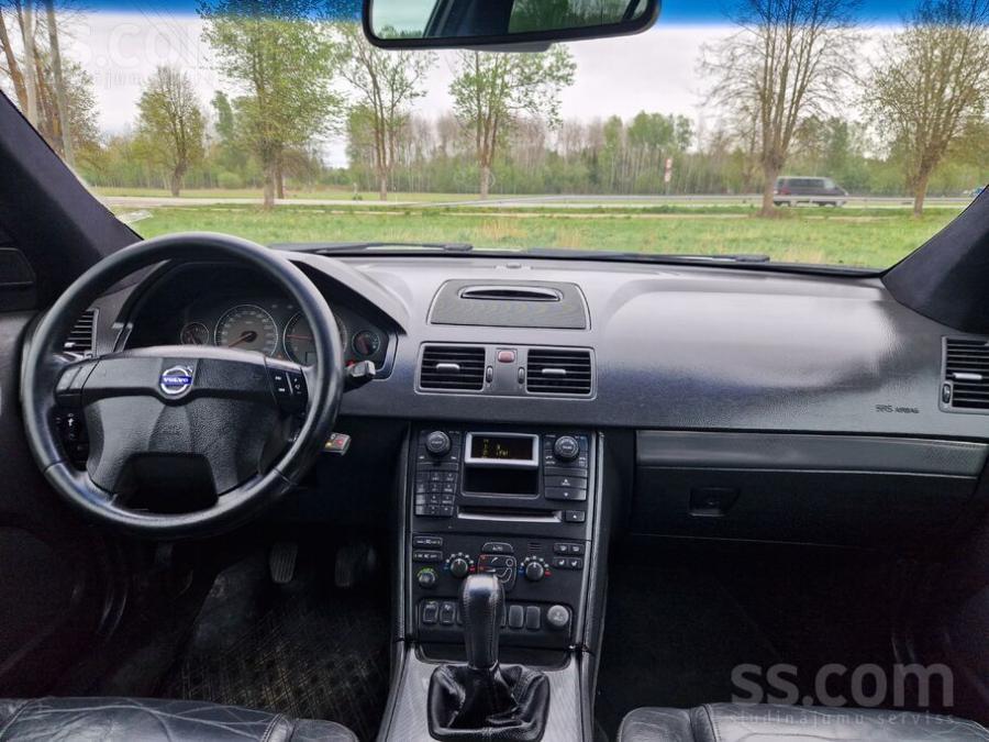 Volvo XC90 2005 Ogre, ar dzinēja tilpumu 2.40 L un nobraukumu 324 tūkst. km par 4350 €, foto 20 vietnē AUTOMOTO.COM.LV