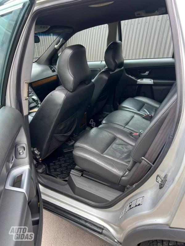 Volvo XC90 2005 Marijampole, ar dzinēja tilpumu 2.40 L un nobraukumu 320 tūkst. km par 2950 €, foto 7 vietnē AUTOMOTO.COM.LV
