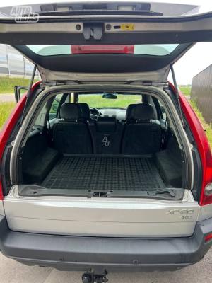 Volvo XC90 2005 in Marijampole, with an engine capacity of 2.40 L and mileage of 320 thousand km for 2950 €, photo 9 on AUTOMOTO.COM.LV