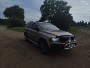 Volvo XC90 2005 in Moletai, with an engine capacity of 2.40 L and mileage of 418 thousand km for 3300 €, photo 5 on AUTOMOTO.COM.LV