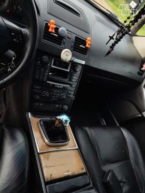 Volvo XC90 2005 in Moletai, with an engine capacity of 2.40 L and mileage of 418 thousand km for 3300 €, photo 13 on AUTOMOTO.COM.LV