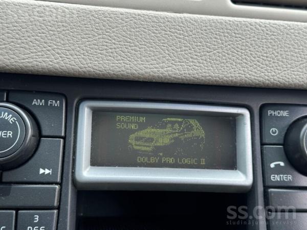 Volvo XC90 2005 in Jelgava, with an engine capacity of 2.50 L and mileage of 439 thousand km for 2800 €, photo 9 on AUTOMOTO.COM.LV