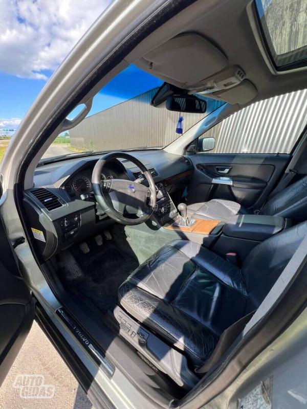 Volvo XC90 2005 in Marijampole, with an engine capacity of 2.40 L and mileage of 310 thousand km for 3100 €, photo 5 on AUTOMOTO.COM.LV