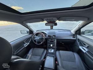 Volvo XC90 2005 in Kaunas, with an engine capacity of 2.40 L and mileage of 320 thousand km for 3300 €, photo 13 on AUTOMOTO.COM.LV