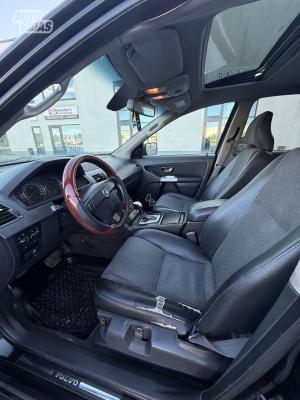 Volvo XC90 2005 in Kaunas, with an engine capacity of 2.40 L and mileage of 320 thousand km for 3300 €, photo 14 on AUTOMOTO.COM.LV