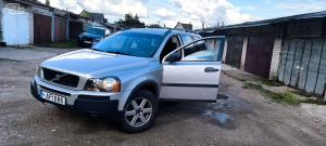 Volvo XC90 2005 in Jonava, with an engine capacity of 2.50 L and mileage of 370 thousand km for 1700 €, photo 5 on AUTOMOTO.COM.LV