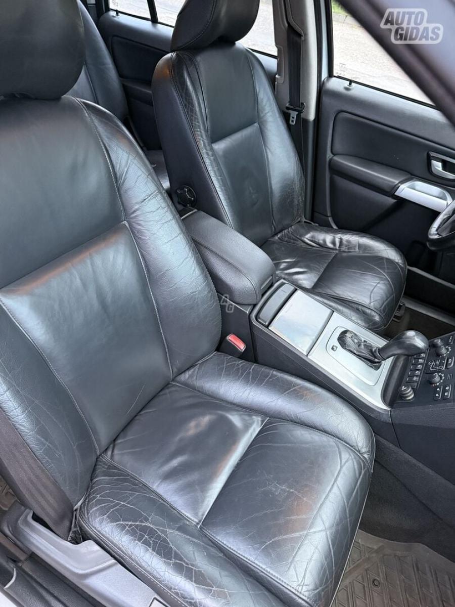 Volvo XC90 2005 Šauļi, ar dzinēja tilpumu 2.40 L un nobraukumu 436 tūkst. km par 6000 €, foto 10 vietnē AUTOMOTO.COM.LV