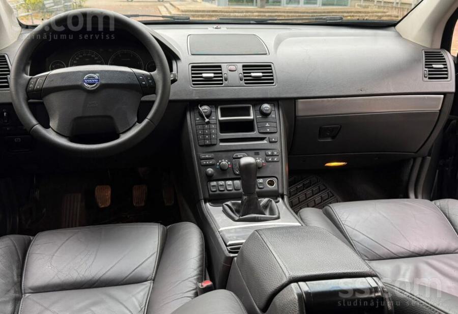 Volvo XC90 2005 Jelgava, ar dzinēja tilpumu 2.40 L un nobraukumu 472 tūkst. km par 3850 €, foto 18 vietnē AUTOMOTO.COM.LV