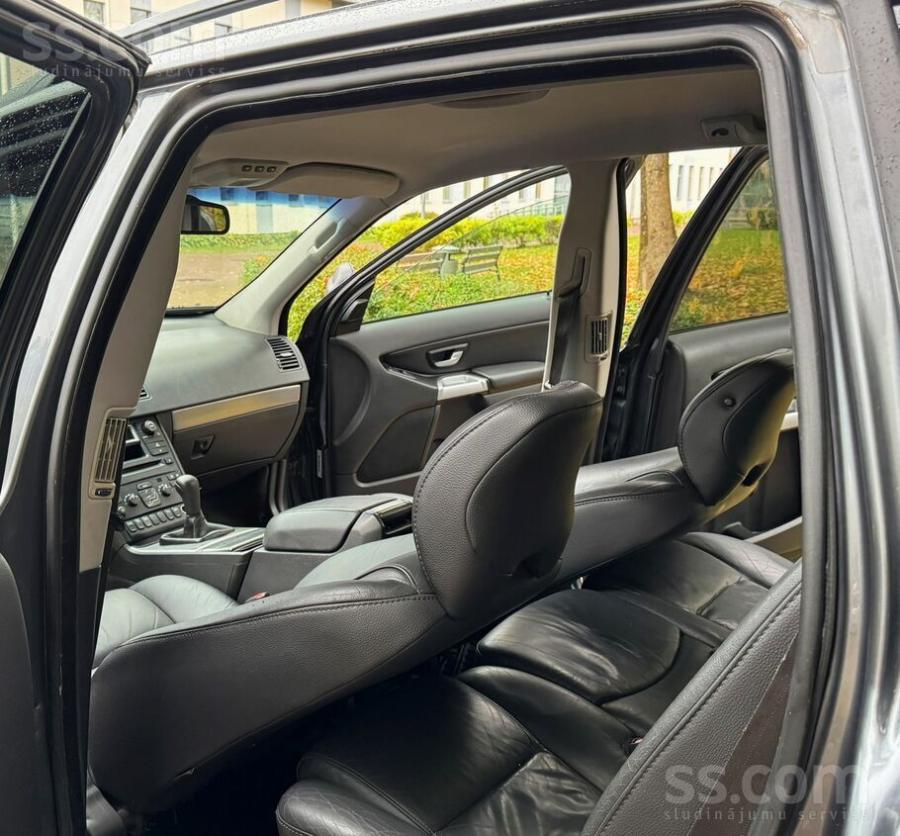 Volvo XC90 2005 Jelgava, ar dzinēja tilpumu 2.40 L un nobraukumu 472 tūkst. km par 3850 €, foto 25 vietnē AUTOMOTO.COM.LV