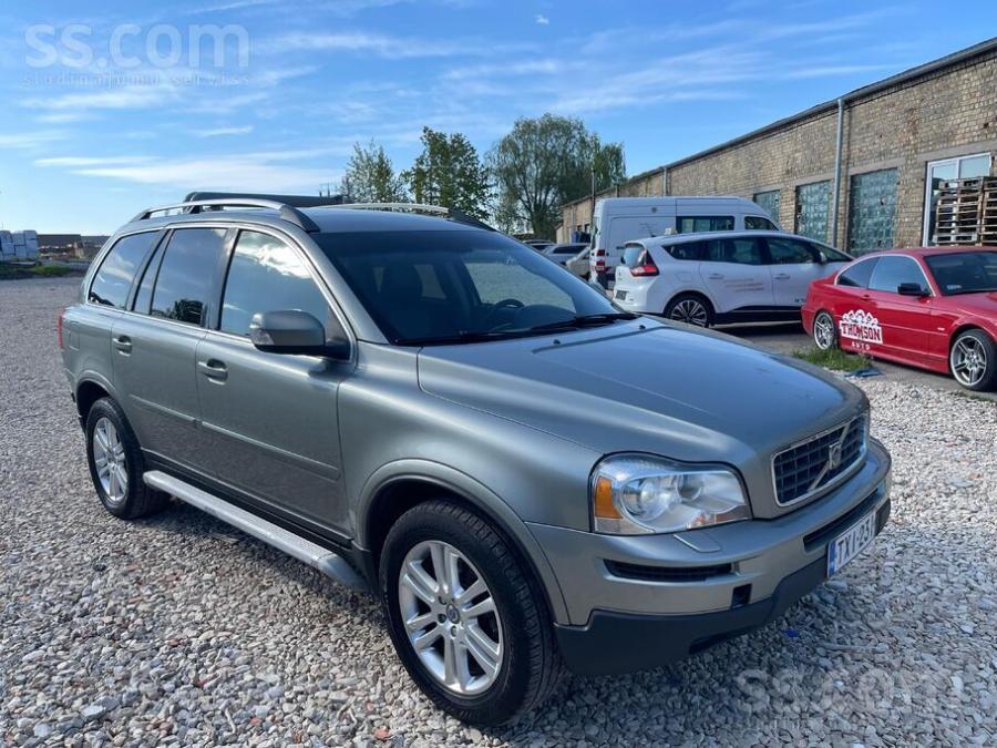 Volvo XC90 2006 in Riga, with an engine capacity of 2.40 L and mileage of 430 thousand km for 4950 €, photo 1 on AUTOMOTO.COM.LV