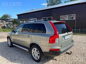 Volvo XC90 2006 in Riga, with an engine capacity of 2.40 L and mileage of 430 thousand km for 4950 €, photo 3 on AUTOMOTO.COM.LV
