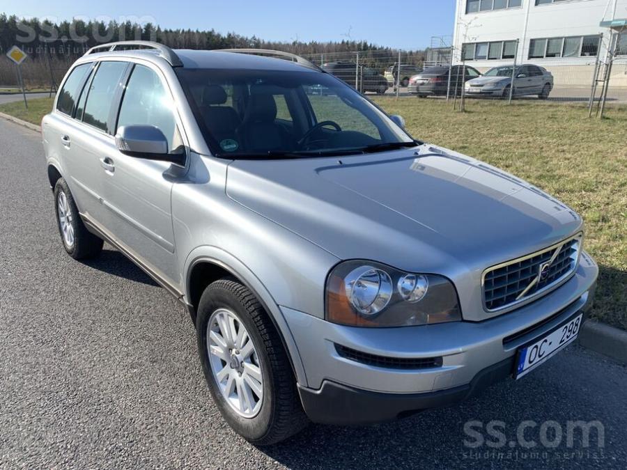 Volvo XC90 2006 in Riga, with an engine capacity of 2.40 L and mileage of 237 thousand km for 6500 €, photo 1 on AUTOMOTO.COM.LV