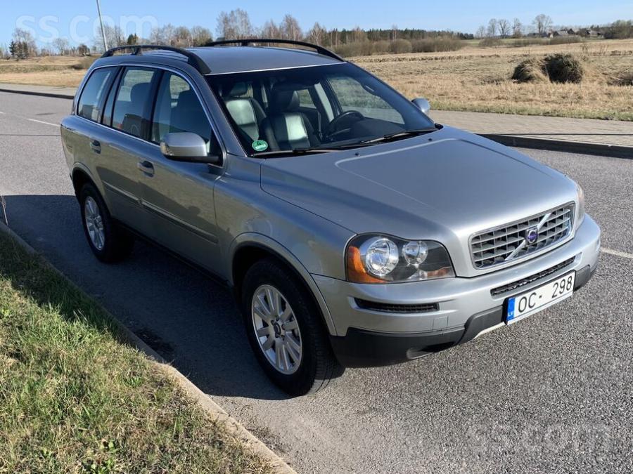 Volvo XC90 2006 in Riga, with an engine capacity of 2.40 L and mileage of 237 thousand km for 6500 €, photo 9 on AUTOMOTO.COM.LV