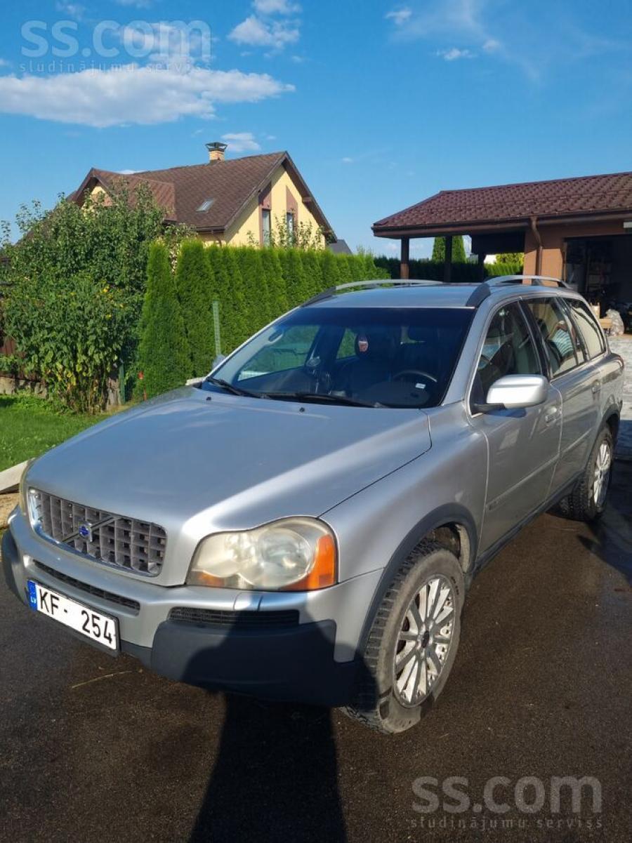 Volvo XC90 2006 in Riga, with an engine capacity of 2.40 L and mileage of 480 thousand km for 2700 €, photo 1 on AUTOMOTO.COM.LV