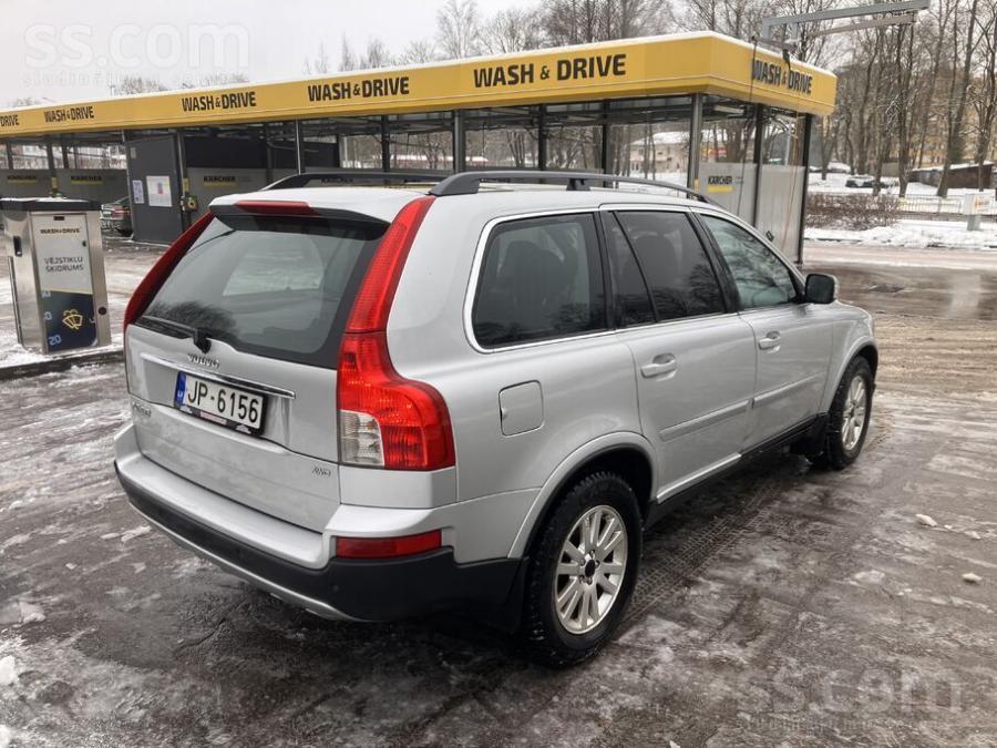 Volvo XC90 2006 in Riga, with an engine capacity of 2.40 L and mileage of 246 thousand km for 5250 €, photo 6 on AUTOMOTO.COM.LV