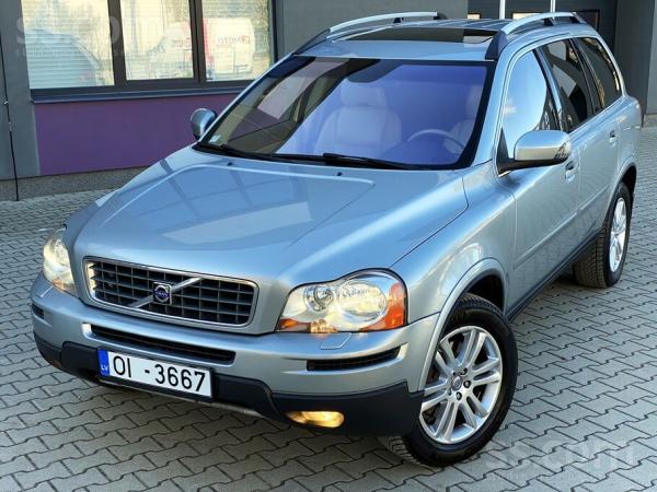 Volvo XC90 2006 in Riga, with an engine capacity of 2.40 L and mileage of 305 thousand km for 6200 €, photo 4 on AUTOMOTO.COM.LV