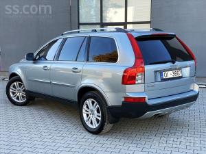 Volvo XC90 2006 in Riga, with an engine capacity of 2.40 L and mileage of 305 thousand km for 6200 €, photo 6 on AUTOMOTO.COM.LV