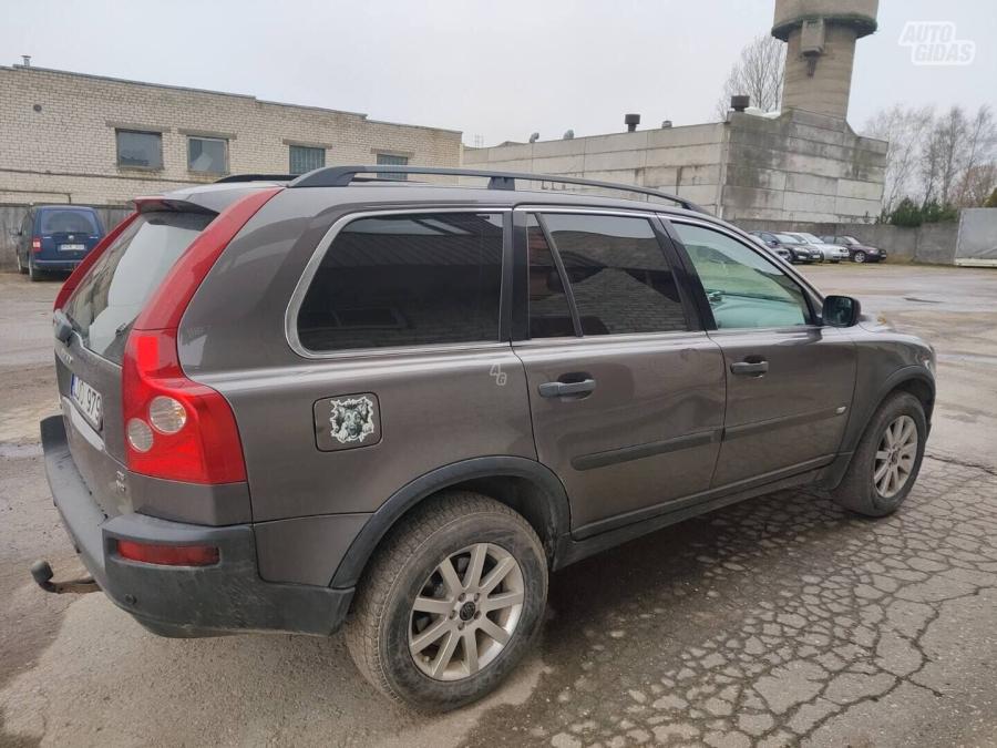 Volvo XC90 2006 Marijampole, ar dzinēja tilpumu 2.40 L un nobraukumu 361 tūkst. km par 2950 €, foto 1 vietnē AUTOMOTO.COM.LV