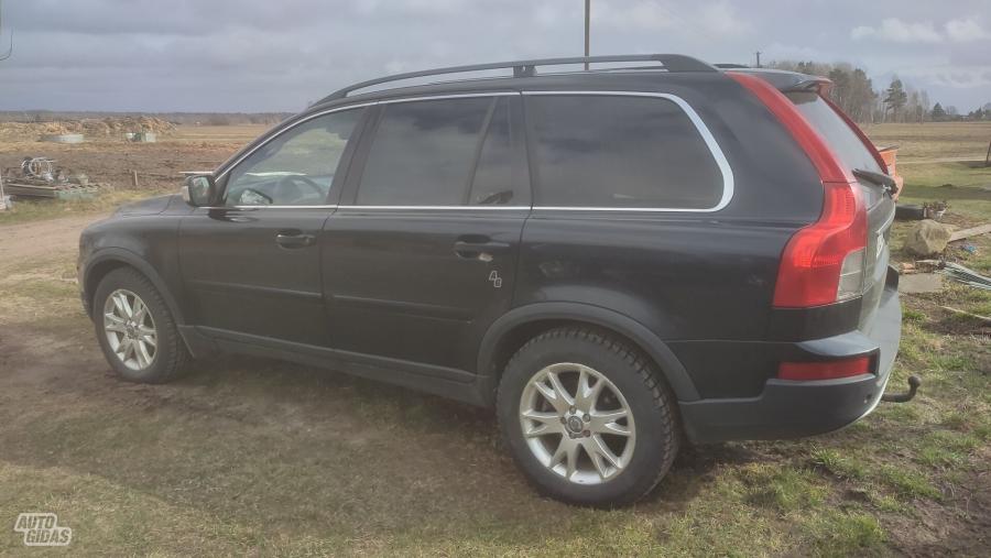 Volvo XC90 2006 in Silute, with an engine capacity of 2.40 L and mileage of 341 thousand km for 4500 €, photo 4 on AUTOMOTO.COM.LV