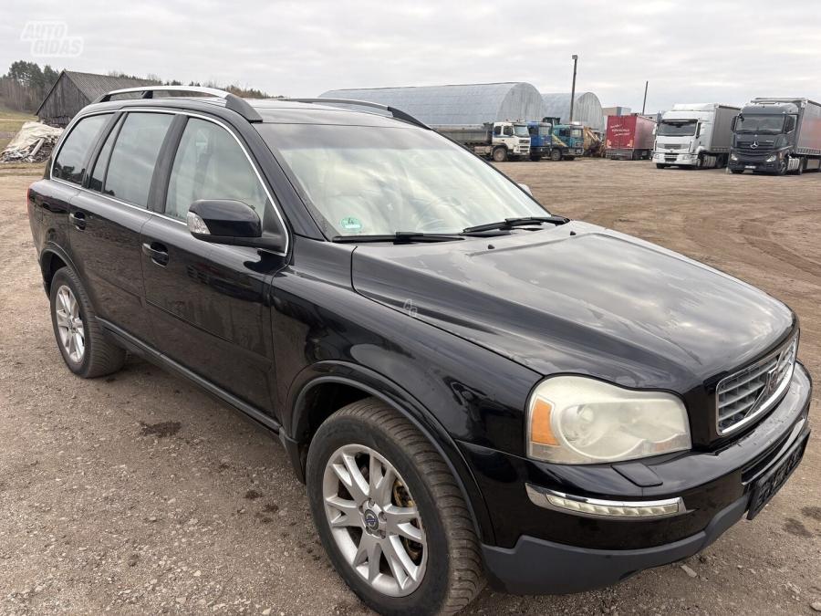 Volvo XC90 2006 Prienai, ar dzinēja tilpumu 2.40 L un nobraukumu 290 tūkst. km par 4950 €, foto 3 vietnē AUTOMOTO.COM.LV