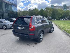 Volvo XC90 2006 in Kaunas, with an engine capacity of 2.40 L and mileage of 380 thousand km for 2500 €, photo 4 on AUTOMOTO.COM.LV