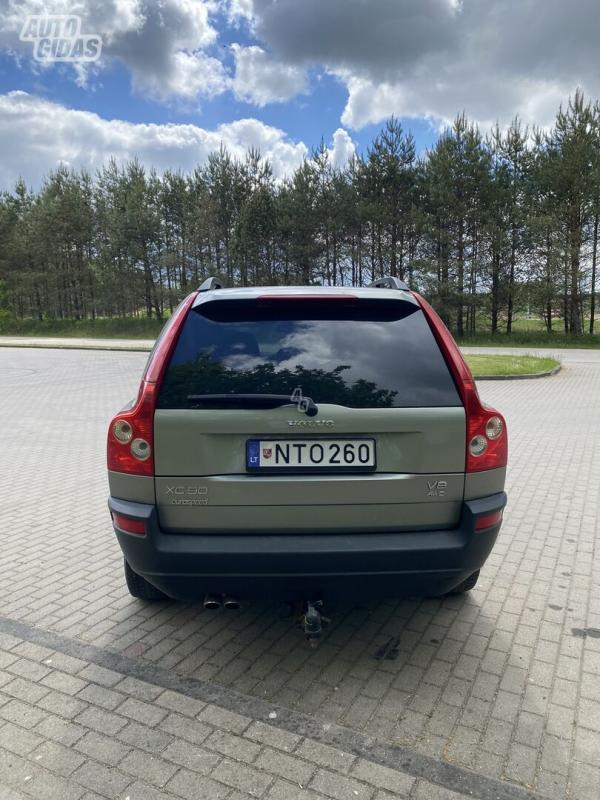 Volvo XC90 2006 Tauragė, ar dzinēja tilpumu 4.40 L un nobraukumu 230 tūkst. km par 3750 €, foto 3 vietnē AUTOMOTO.COM.LV