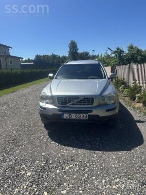Volvo XC90 2006 in Riga, with an engine capacity of 2.40 L and mileage of 457 thousand km for 2700 €, photo 3 on AUTOMOTO.COM.LV