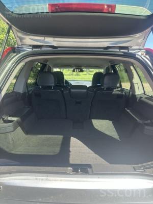 Volvo XC90 2006 in Riga, with an engine capacity of 2.40 L and mileage of 457 thousand km for 2700 €, photo 8 on AUTOMOTO.COM.LV