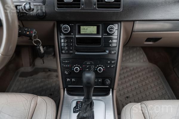Volvo XC90 2006 Rīga, ar dzinēja tilpumu 2.40 L un nobraukumu 371 tūkst. km par 5200 €, foto 8 vietnē AUTOMOTO.COM.LV