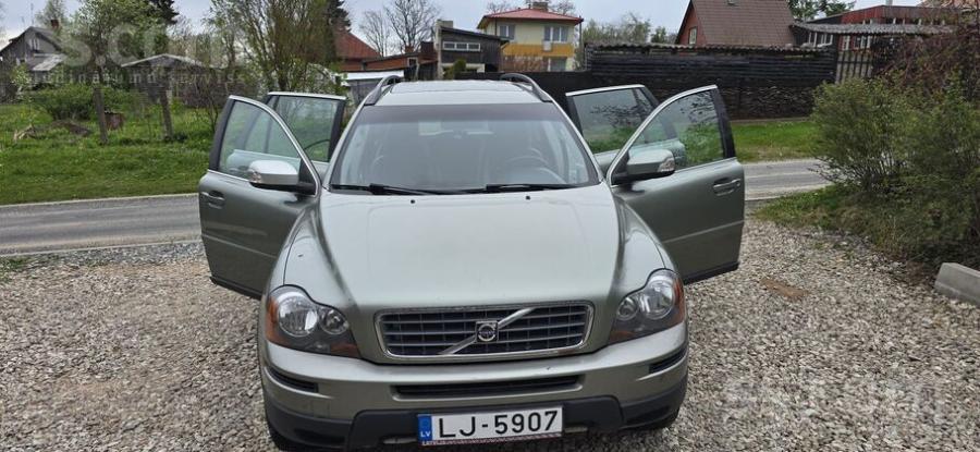 Volvo XC90 2006 Cēsis, ar dzinēja tilpumu 3.20 L un nobraukumu 335 tūkst. km par 4500 €, foto 1 vietnē AUTOMOTO.COM.LV