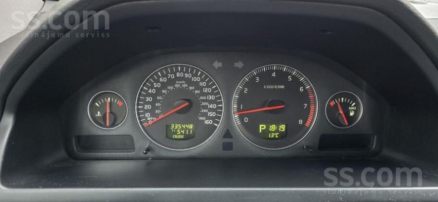 Volvo XC90 2006 Cēsis, ar dzinēja tilpumu 3.20 L un nobraukumu 335 tūkst. km par 4500 €, foto 5 vietnē AUTOMOTO.COM.LV