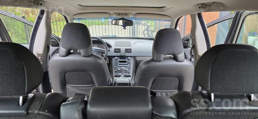 Volvo XC90 2006 Cēsis, ar dzinēja tilpumu 3.20 L un nobraukumu 335 tūkst. km par 4500 €, foto 6 vietnē AUTOMOTO.COM.LV