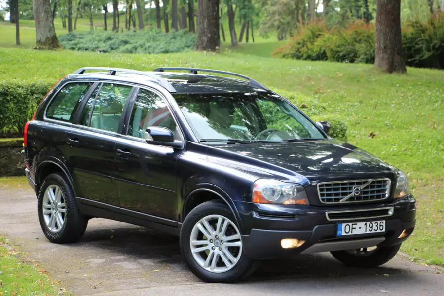 Volvo XC90 2006 Mārupe, ar dzinēja tilpumu 2.40 L un nobraukumu 305 tūkst. km par 7450 €, foto 3 vietnē AUTOMOTO.COM.LV