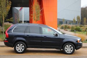 Volvo XC90 2006 in Marupe, with an engine capacity of 2.40 L and mileage of 281 thousand km for 7450 €, photo 5 on AUTOMOTO.COM.LV