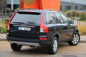 Volvo XC90 2006 in Marupe, with an engine capacity of 2.40 L and mileage of 281 thousand km for 7450 €, photo 10 on AUTOMOTO.COM.LV