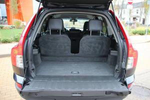 Volvo XC90 2006 in Marupe, with an engine capacity of 2.40 L and mileage of 281 thousand km for 7450 €, photo 14 on AUTOMOTO.COM.LV