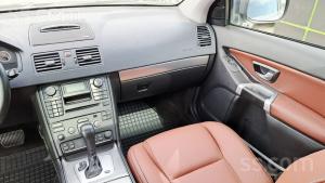 Volvo XC90 2006 in Riga, with an engine capacity of 2.40 L and mileage of 352 thousand km for 5990 €, photo 9 on AUTOMOTO.COM.LV